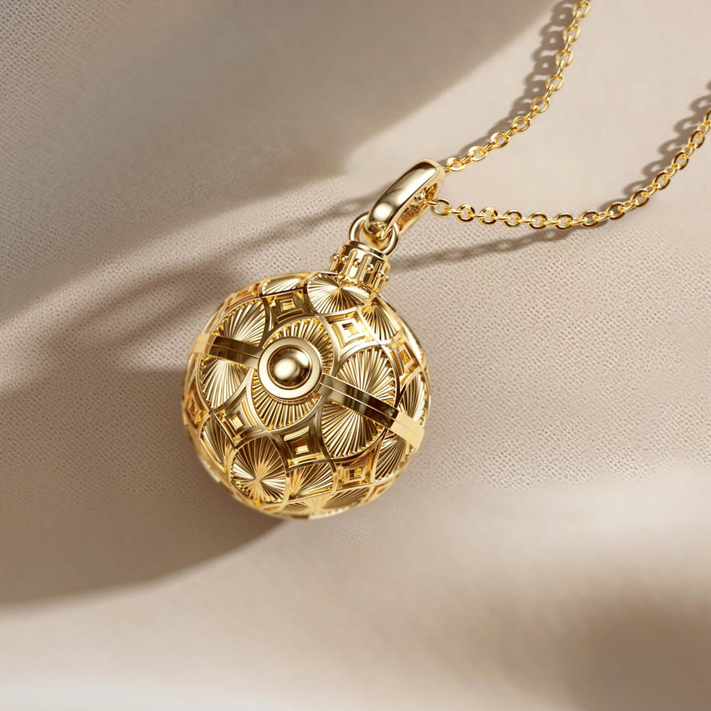 Good Luck Four Leaf Clover Amulet Christmas Ball Locket Pendant – vanimy