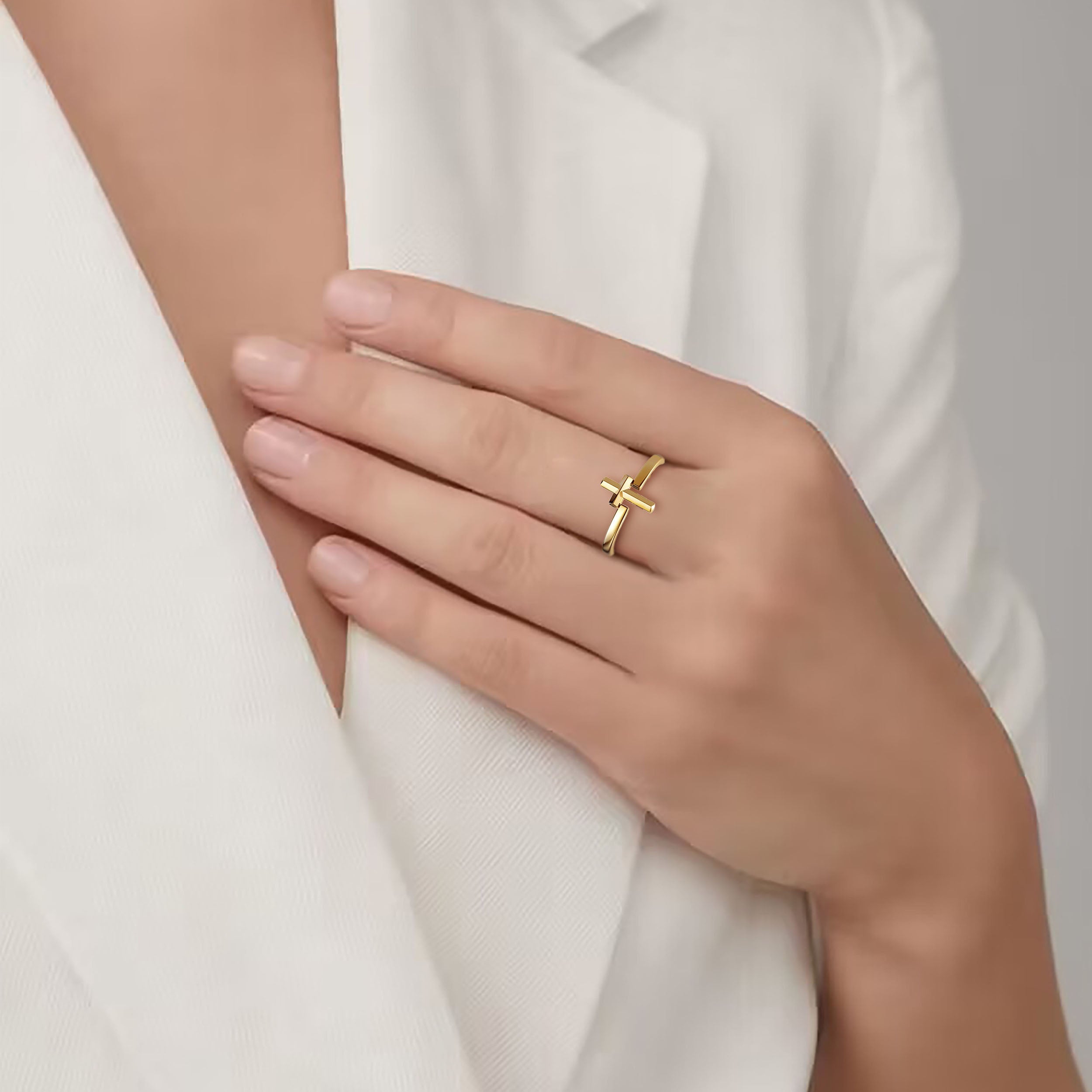 Minimalist Cross Symbol Ring – vanimy
