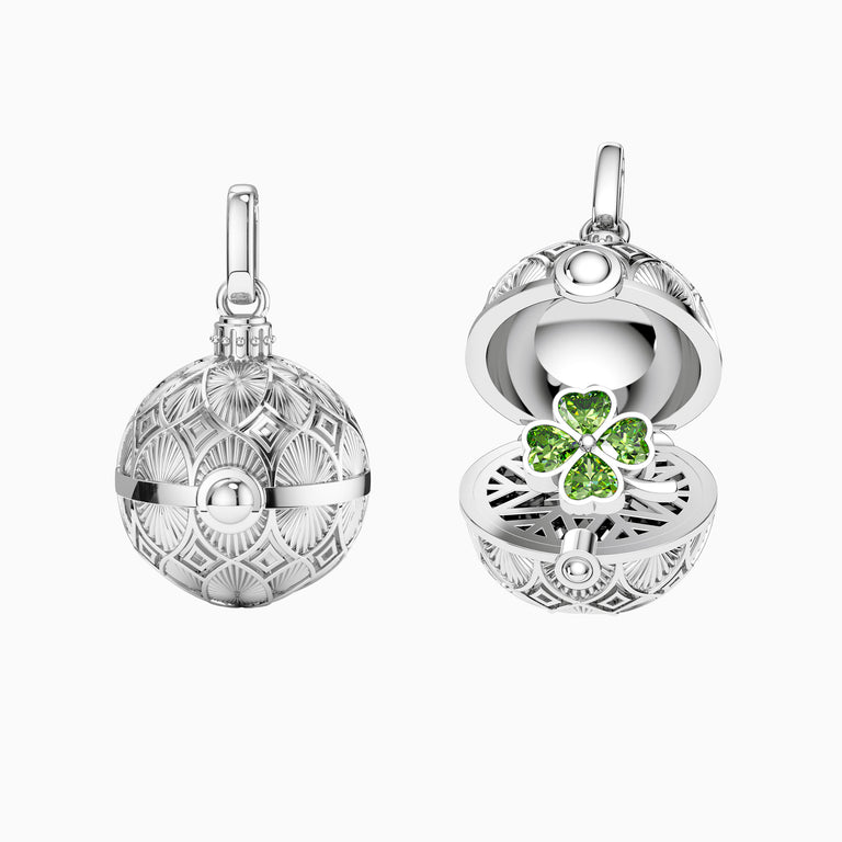 Good Luck Four Leaf Clover Amulet Christmas Ball Locket Pendant – vanimy