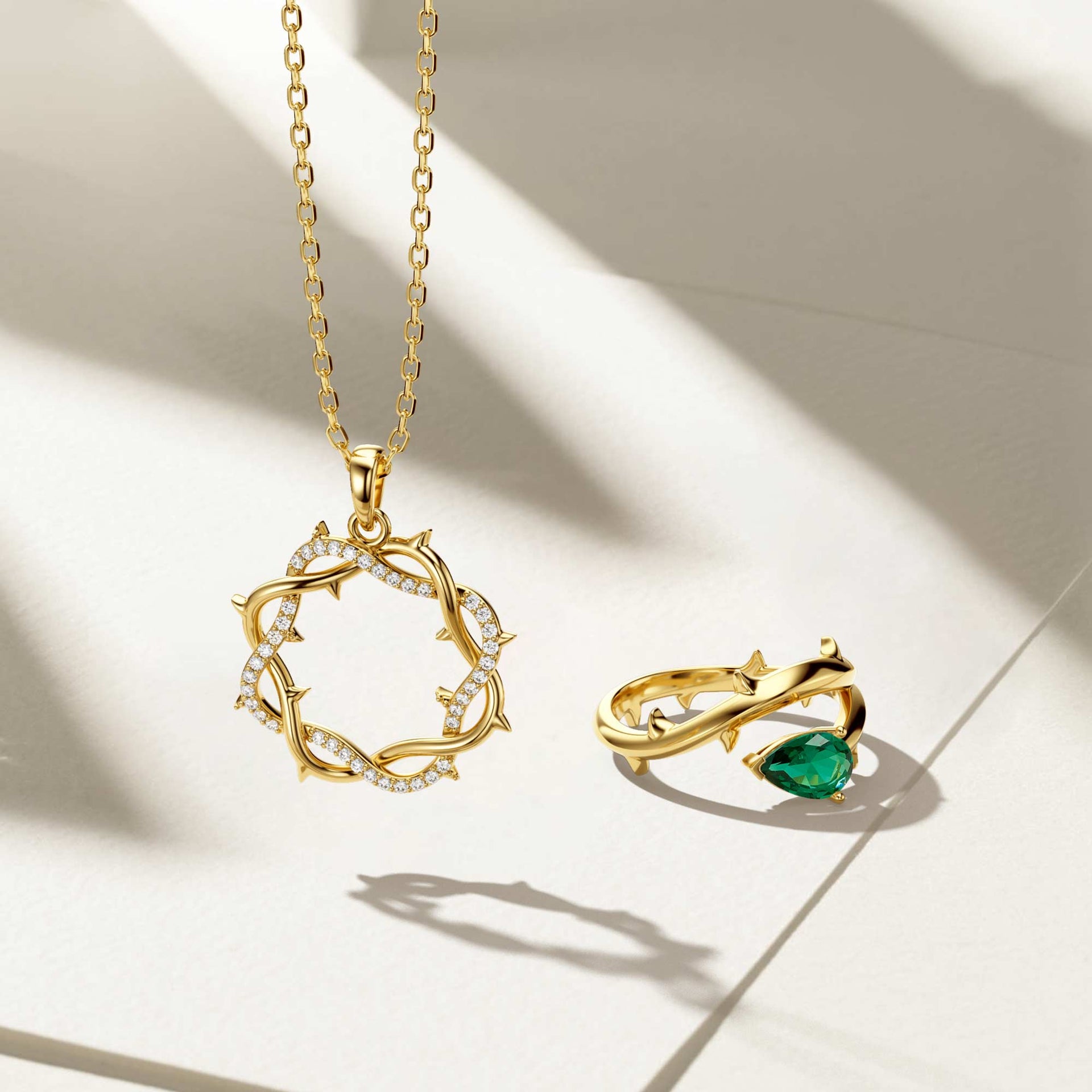 Thorns Pear Statement Ring – vanimy