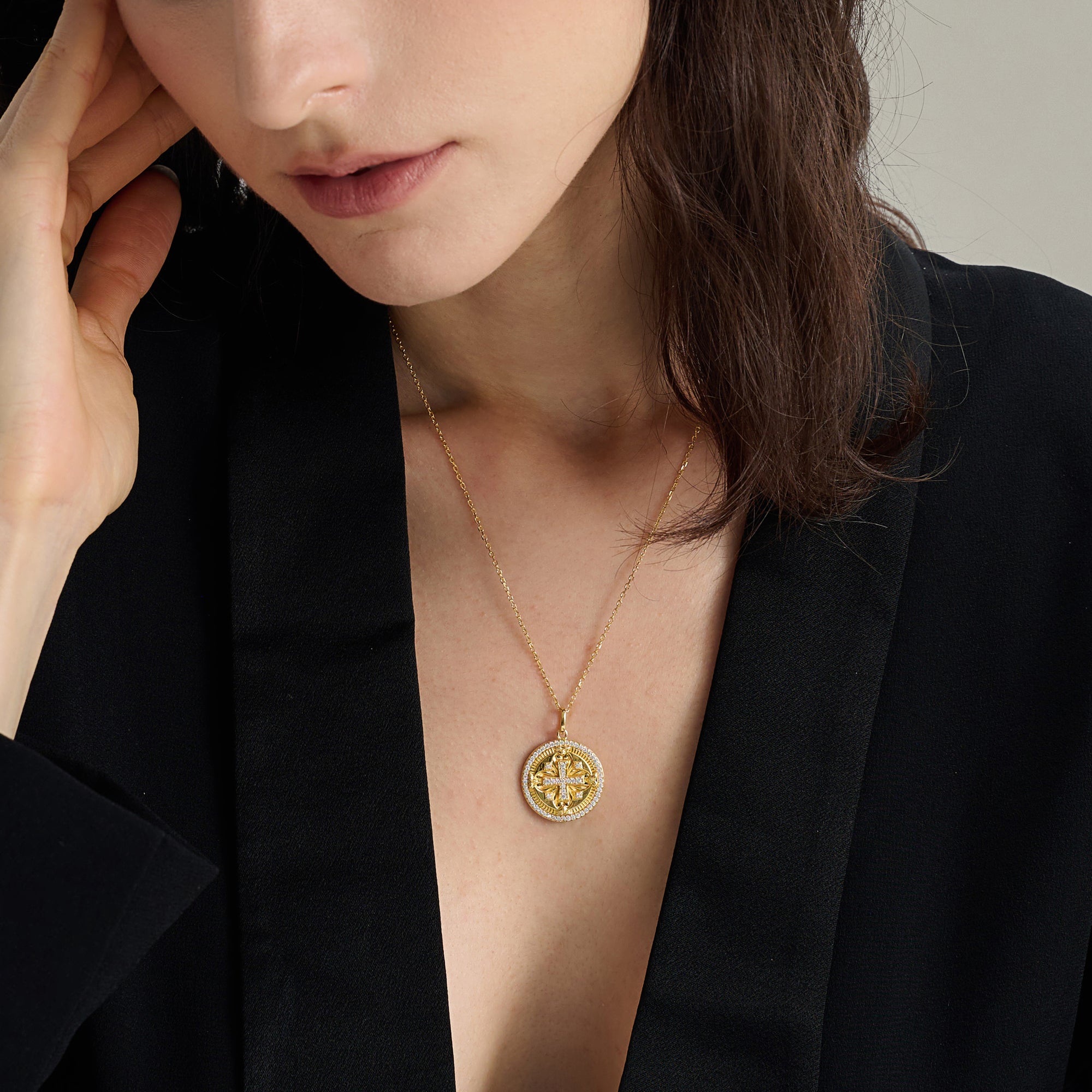 Divine Radiance Cross Protection Prayer Medallion Pendant Necklace – vanimy
